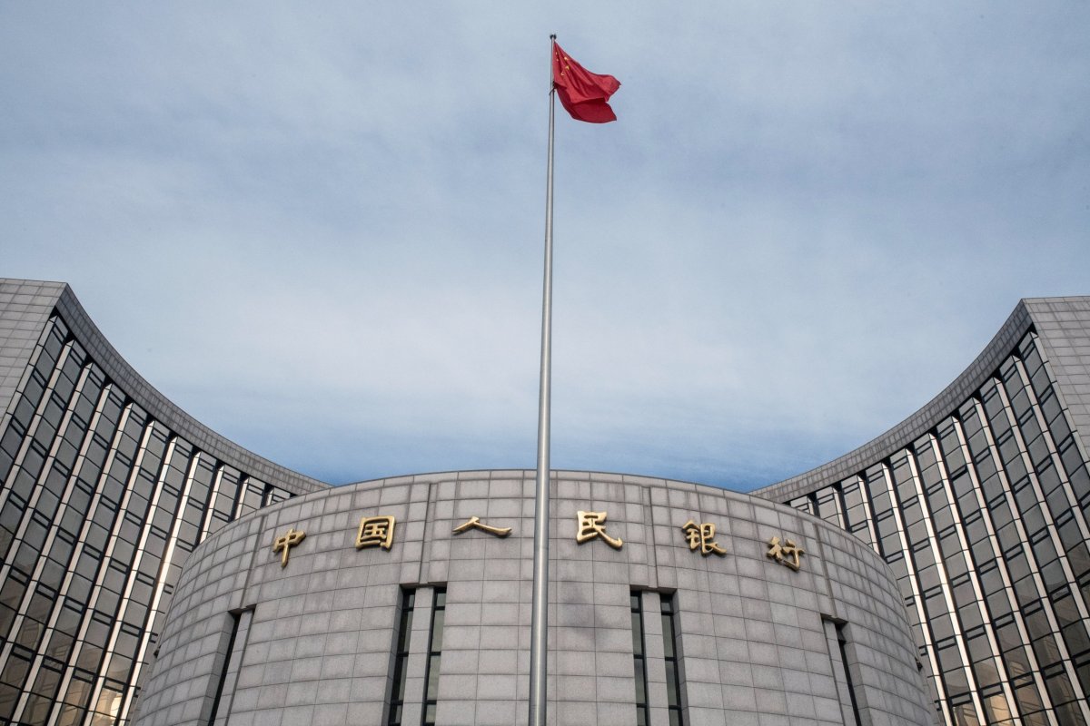 China cuts reserve requirement ratio to boost economy
