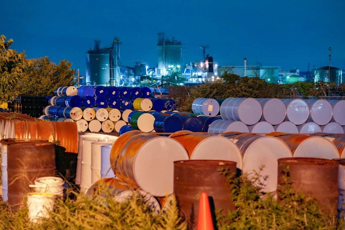 Global oil demand to reach its peak this decade, IEA says