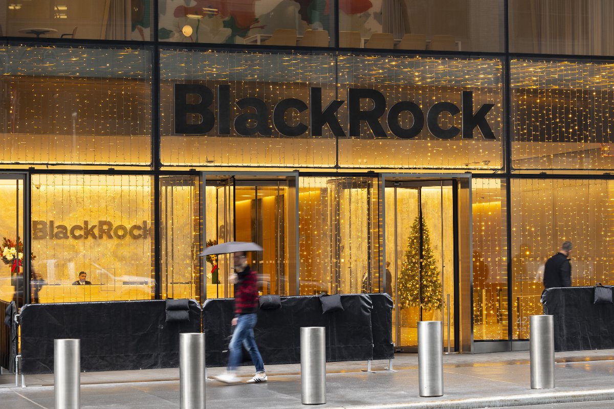 BlackRock buys Preqin for GBP2.55 bil in private data expansion