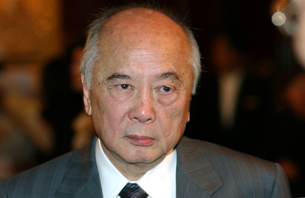 Wee Cho Yaw retires as chairman and director of Singapore Land Group ...