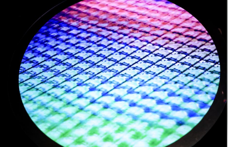 TSMC plans to make more advanced chips in US at urging of Apple