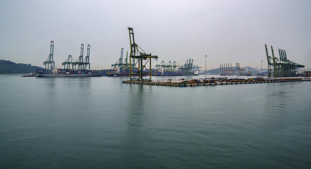 MPA and IRENA sign MOU to advance maritime and port energy transition