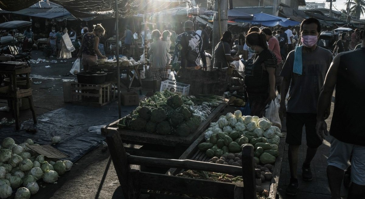 World economy can avoid 1970s-style stagflation, but not without some ...