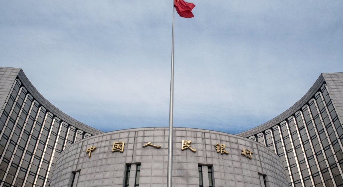 China cuts reserve requirement ratio to boost economy