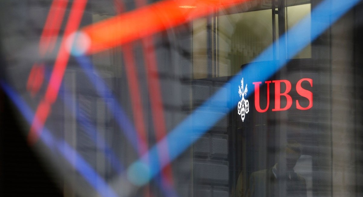 UBS the only global wealth manager, has better business mix compared to ...