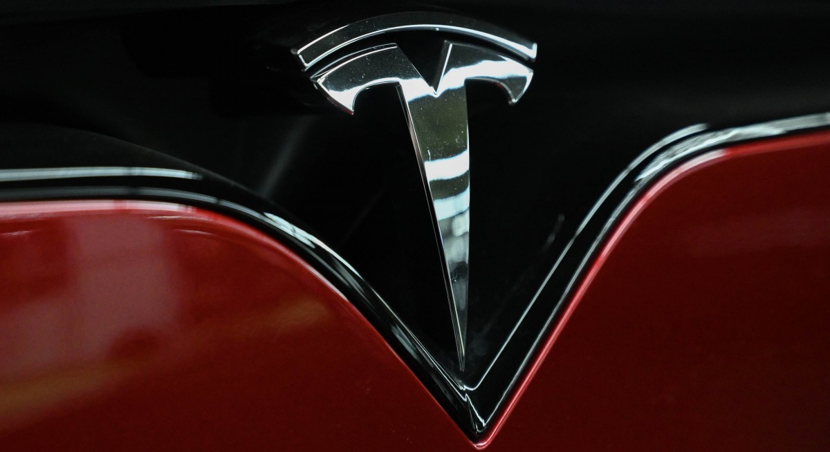 Tesla shares on track to turn positive for 2024 after US$200 bil rally