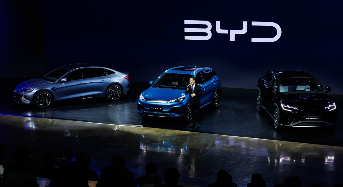 BYD seeks HK$40.7 bil in biggest Hong Kong share sale in four years