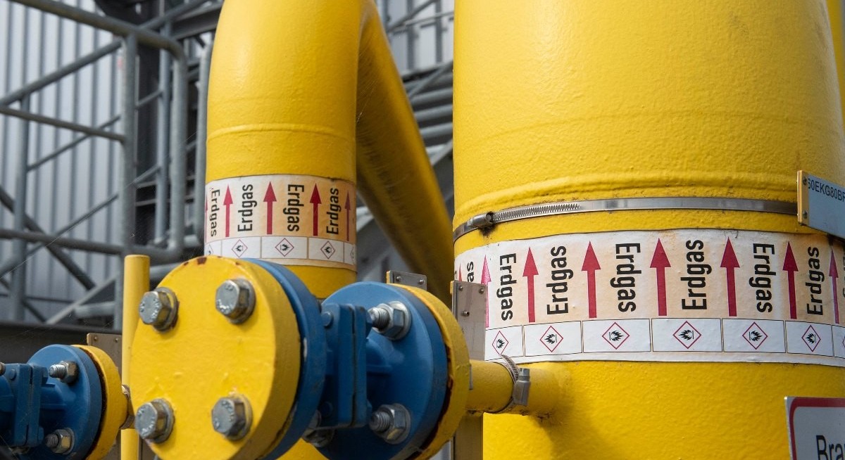European gas edges higher as Norwegian maintenance curbs flows