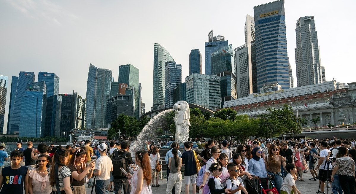 UOB, RHB lower Singapore 2025 inflation forecasts, Maybank and DBS ...
