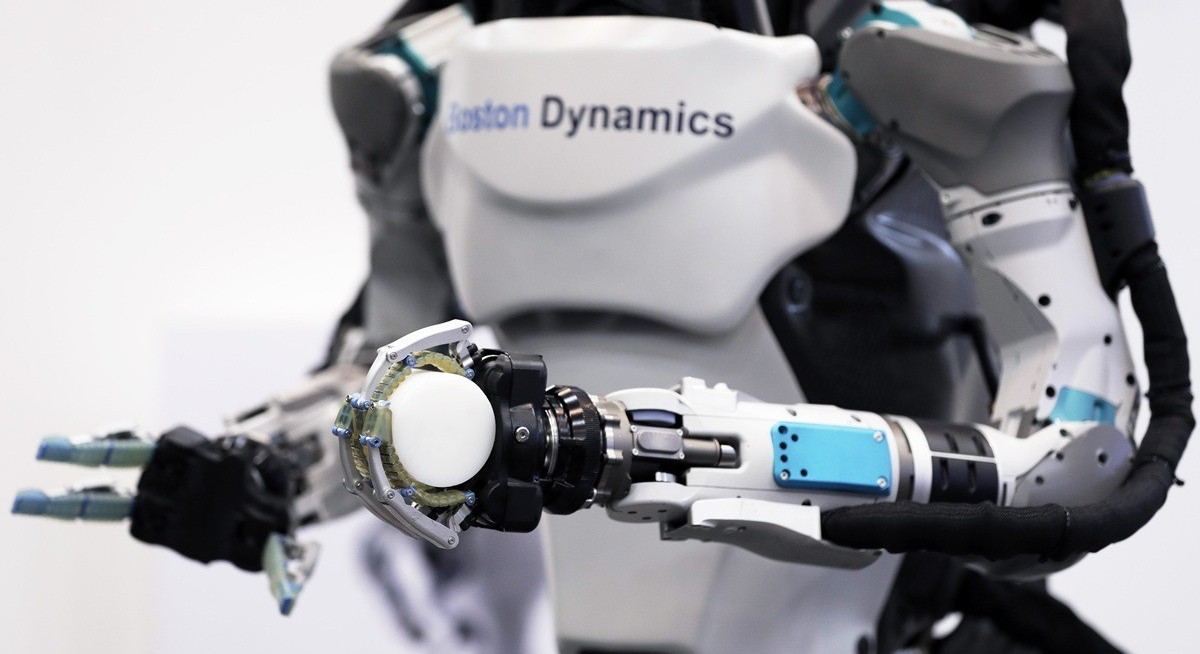 Hyundai unveils new humanoid robot for work in car factories