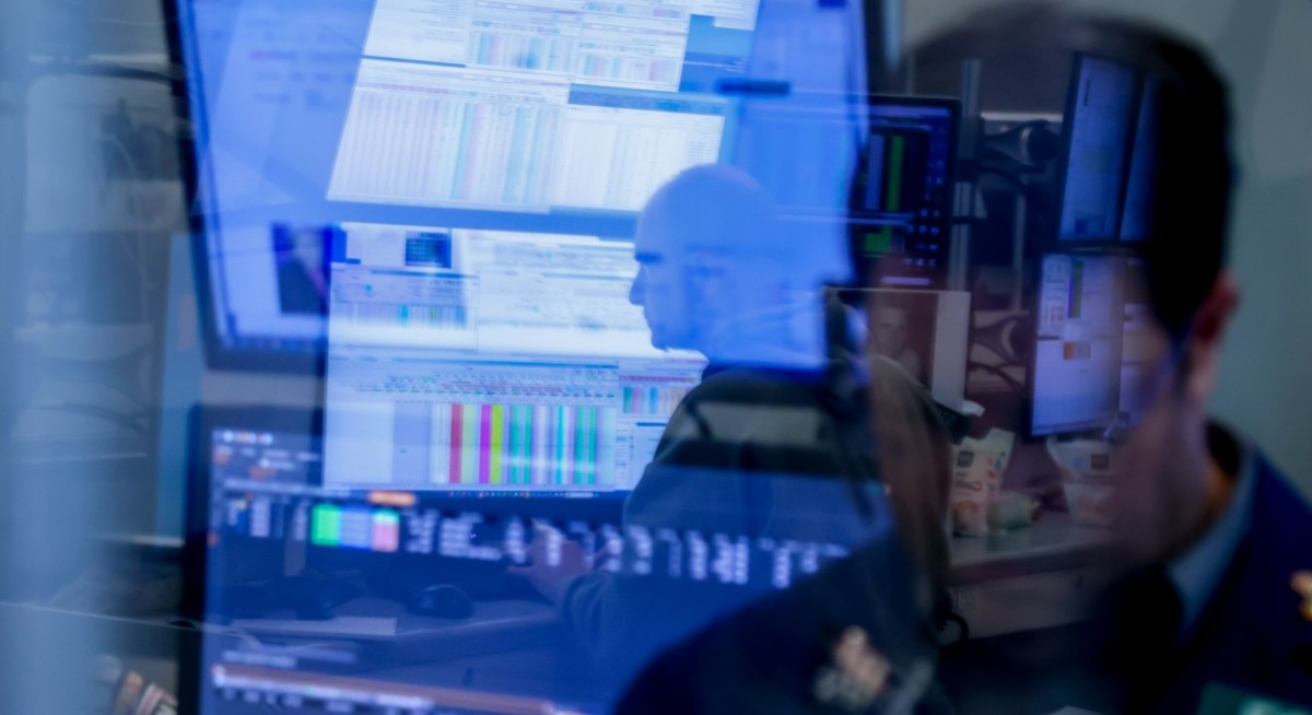 Record-setting momentum rally is drawing doubters