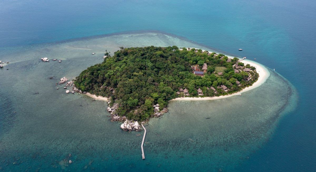 Nikoi Island: The ultimate eco-friendly destination