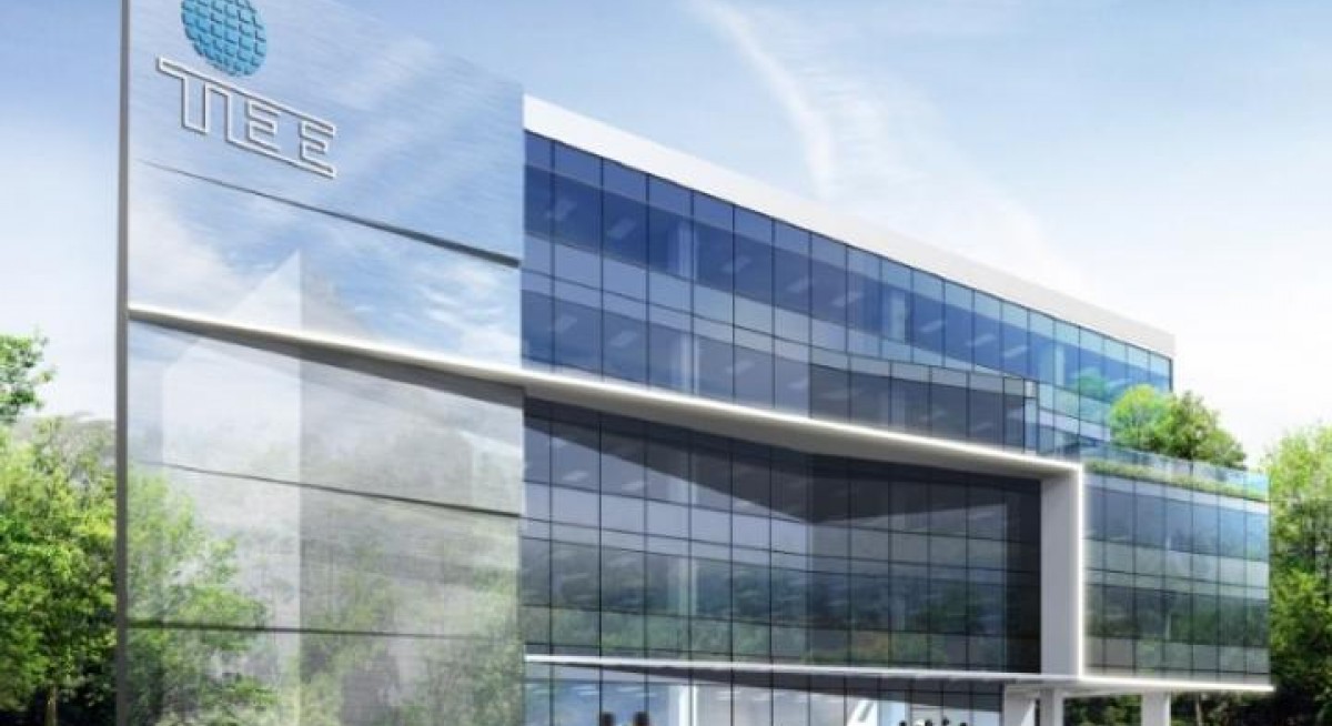 TEE Land chairman Lee buys shares amid 'strategic review'