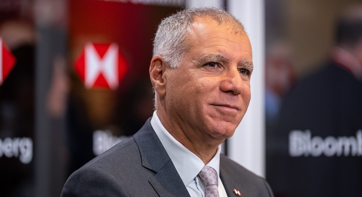 HSBC CEO pitches Hong Kong clients, hires more bankers after setbacks