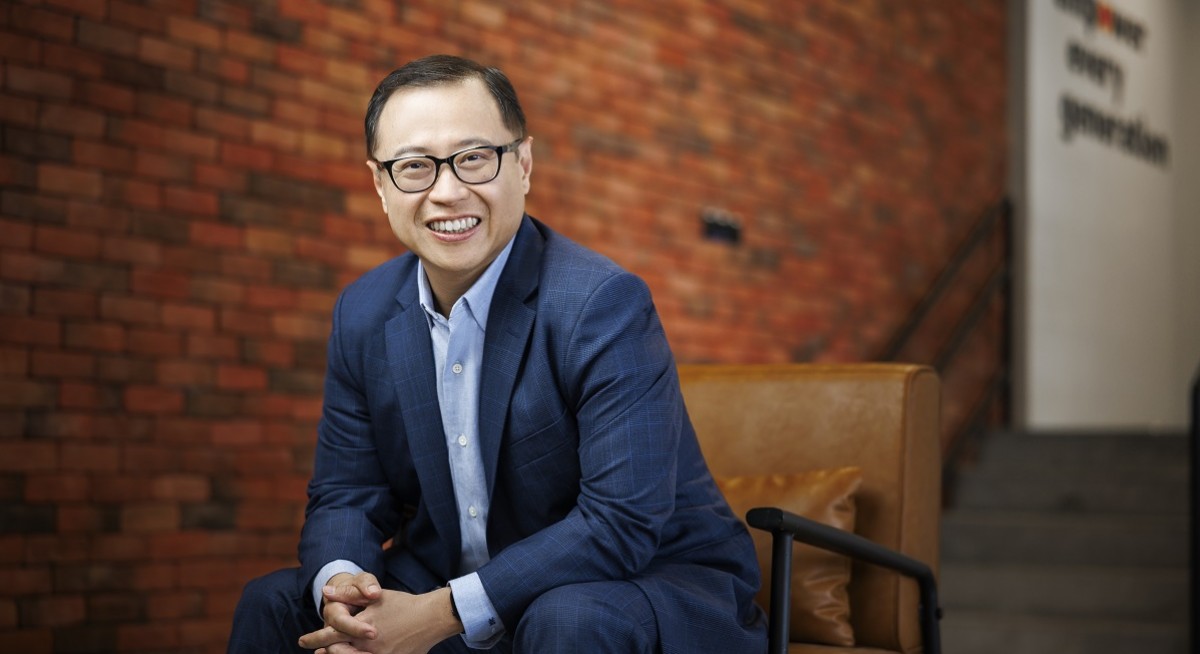 Singtel shifts from transformation to growth; seeks better dividend ...