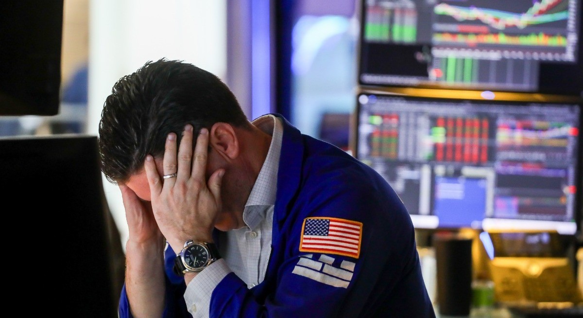 Stocks pare tech-led drop as rotation gains speed