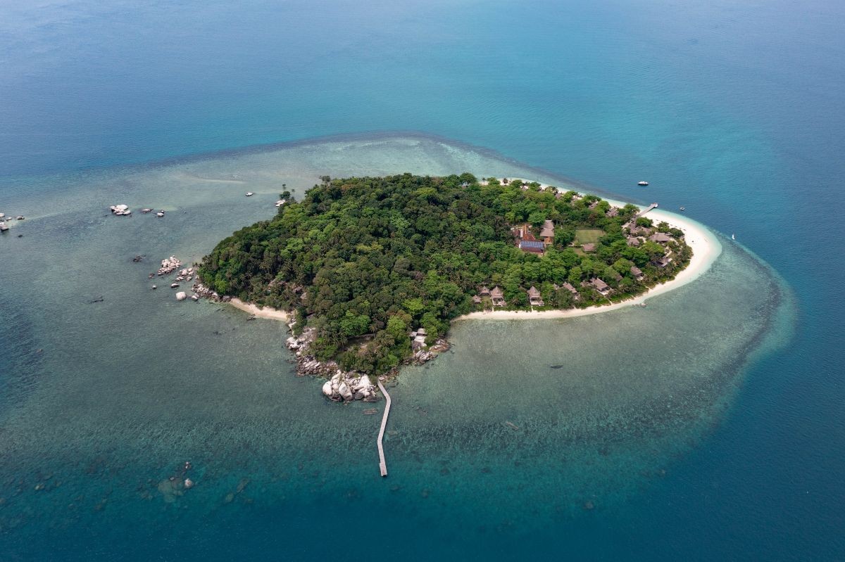 Nikoi Island: The ultimate eco-friendly destination